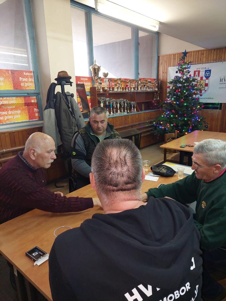 Memorijalni pikado turnir Velimir Prosoli Đelo i cro lisca turnir ...